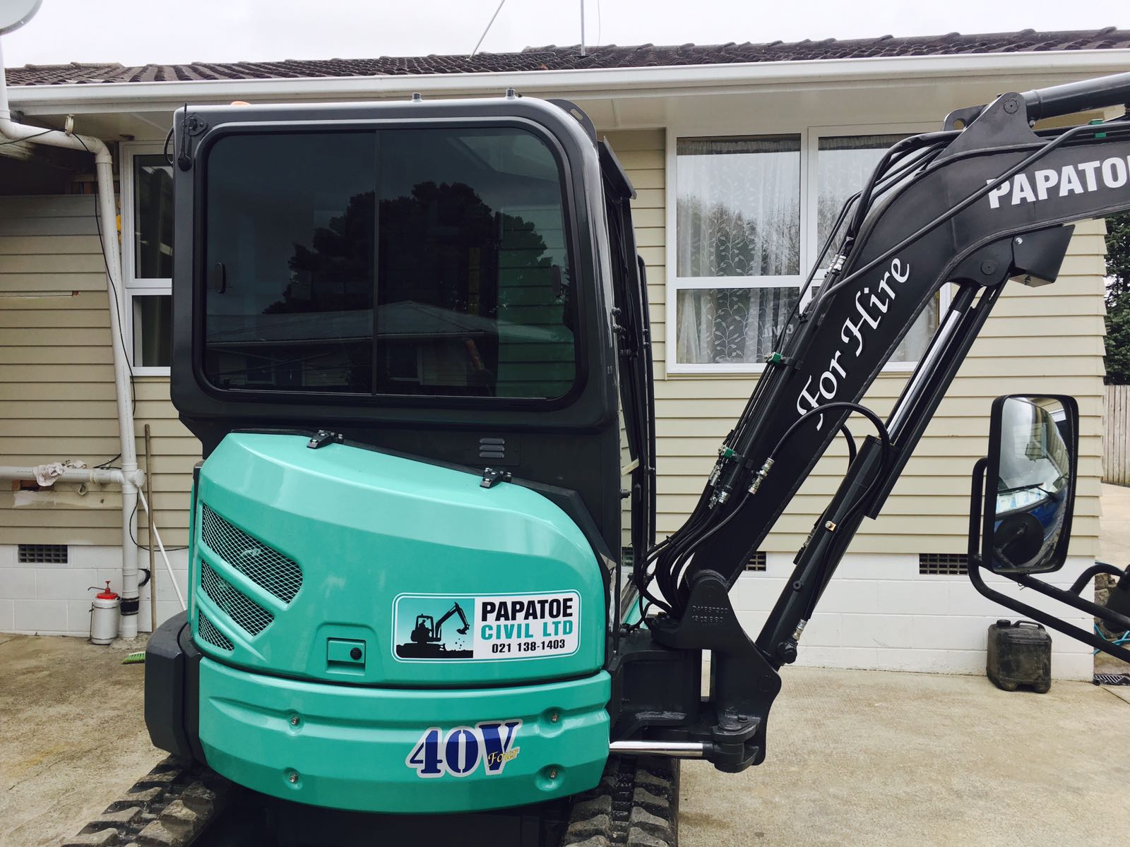 IHI Digger - A1 Tinting Ltd | Window Tinting Auckland